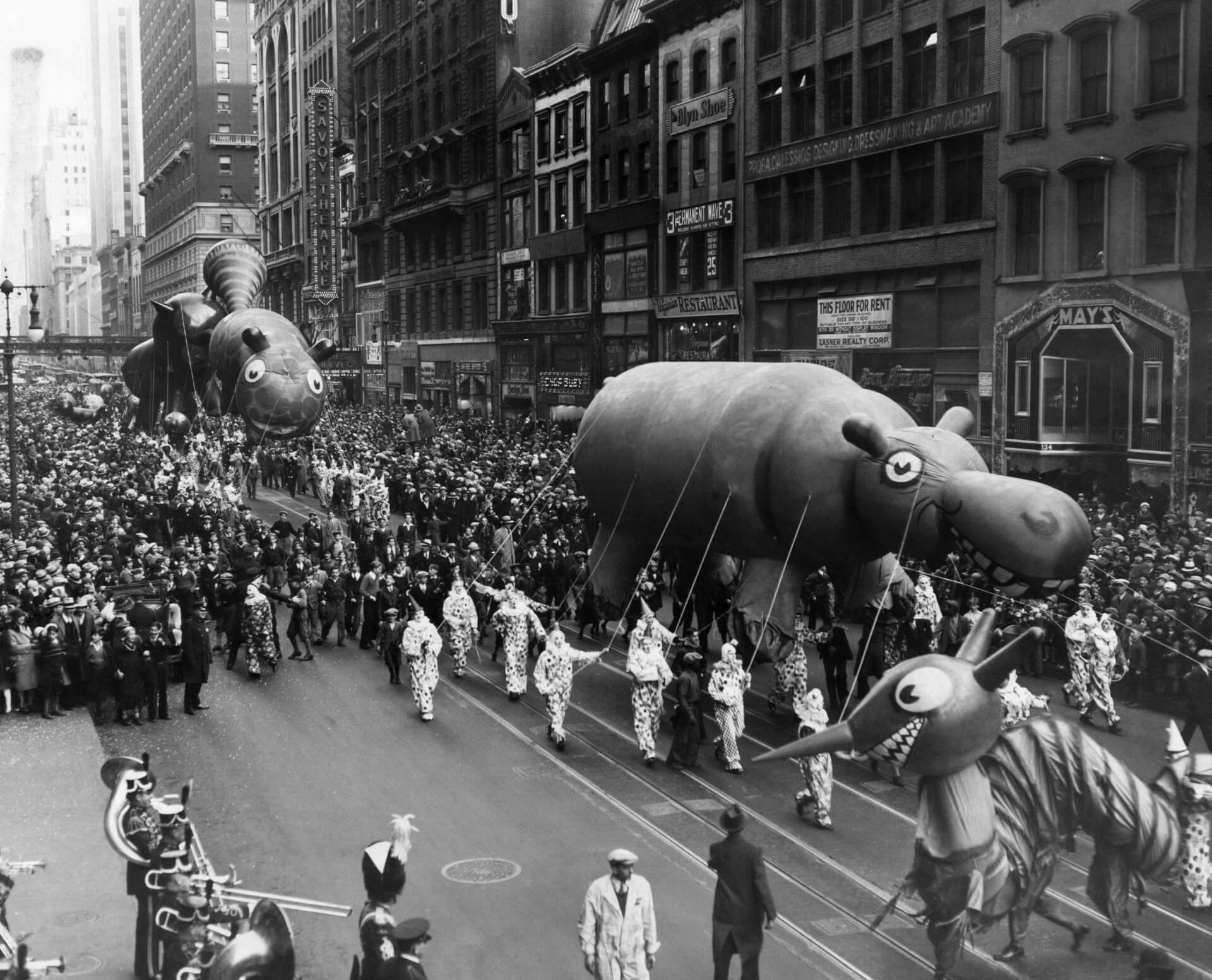 Through the ages: Macy's Thanksgiving Day Parade - Alamy Blog